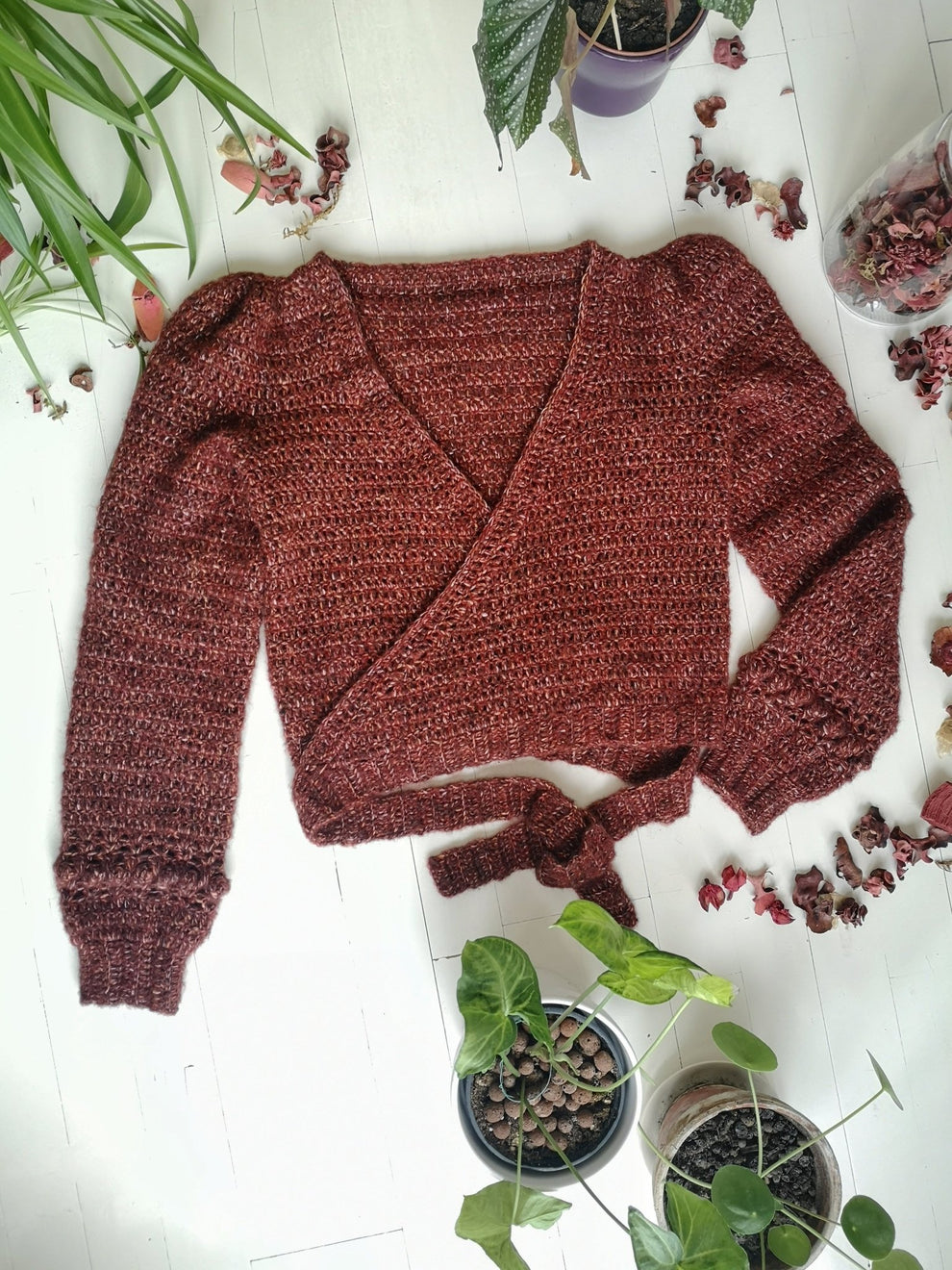 AURORA crochet tutorial: Wrap cardigan with puffed shoulders – Maana Crafts